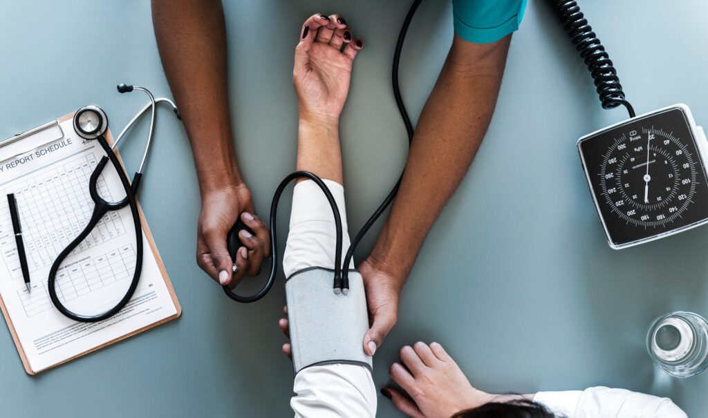 Tips For Taking Accurate Blood Pressure Readings Bestcardiologistpune Tips For Taking Accurate Blood Pressure Readings Bestcardiologistpune